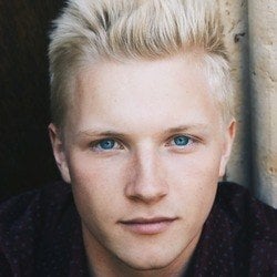 Seth Petersen - Age, Bio, Family | Famous Birthdays