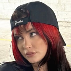 Julia Picarski - Age, Bio, Family | Famous Birthdays