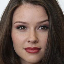 Jenn Proske - Age, Bio, Family | Famous Birthdays