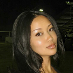 Julia Quang - Age, Bio, Family | Famous Birthdays