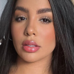 Sabrina Quintero - Age, Bio, Family | Famous Birthdays