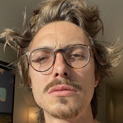 Marc Rebillet - Age, Bio, Family | Famous Birthdays