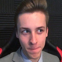 RedFalcon - Age, Bio, Family | Famous Birthdays