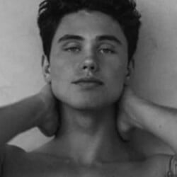 Finn Roberts - Age, Bio, Family | Famous Birthdays