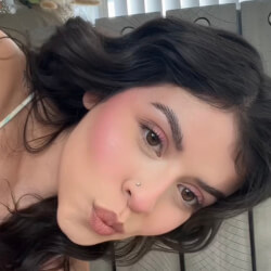 Elizabeth Rodriguez (TikTok Star) - Age, Bio, Family | Famous Birthdays