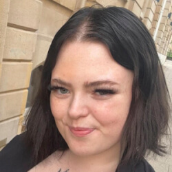 Amy Rose (TikTok Star) - Age, Bio, Family | Famous Birthdays