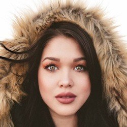 Tori Ross - Age, Bio, Family | Famous Birthdays