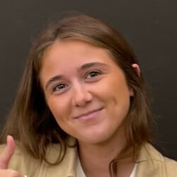 Lauren Rossi - Age, Bio, Family | Famous Birthdays