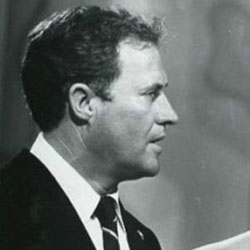 Dan Rowan - Bio, Family | Famous Birthdays