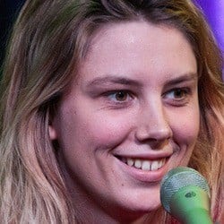 Ellie Rowsell - Age, Bio, Family | Famous Birthdays