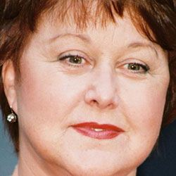 Susan Ruttan - Age, Bio, Family | Famous Birthdays