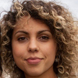 Jess Salgueiro - Age, Bio, Family | Famous Birthdays