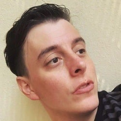 Thomas Sanders - Age, Bio, Family | Famous Birthdays
