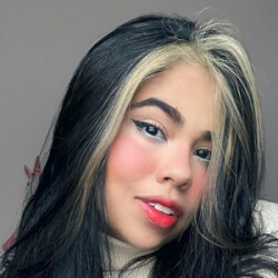 Amy Scarlet - Bio, Family | Famous Birthdays