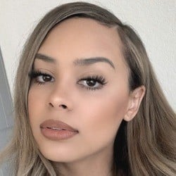 queenkalin - Age, Bio, Family | Famous Birthdays