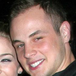Dean Sheremet - Age, Bio, Family | Famous Birthdays