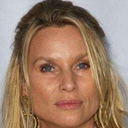 Nicollette Sheridan Âge, famille, biographie | Famous Birthdays