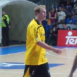Luke Sikma - Age, Bio, Family | Famous Birthdays