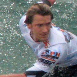 Brett Simpson - Age, Bio, Family | Famous Birthdays