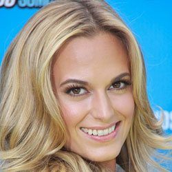 Jena Sims - Age, Bio, Family | Famous Birthdays