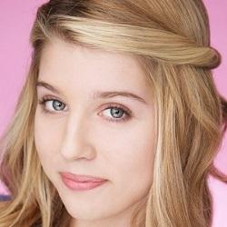 Paris Smith - Age, Bio, Family | Famous Birthdays