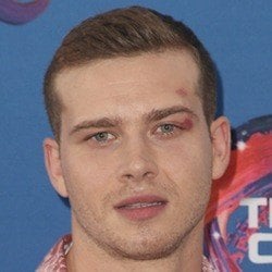 Oliver Bearman - Age, Bio, Family | Famous Birthdays