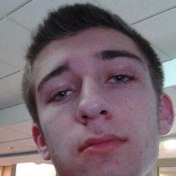 Tom Stefaniuk - Age, Bio, Family | Famous Birthdays