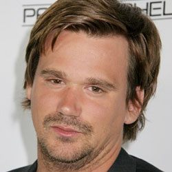 Sean Stewart - Age, Bio, Family | Famous Birthdays