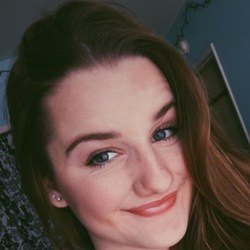 Bailey Stillwell - Age, Bio, Family | Famous Birthdays