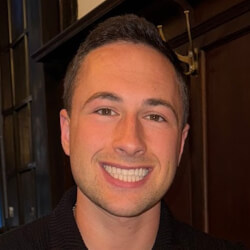 Hunter Stoler - Age, Bio, Family | Famous Birthdays
