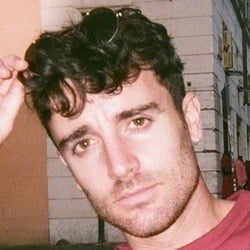 Hobbie Stuart - Age, Bio, Family | Famous Birthdays