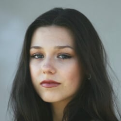 Sonya Styles - Age, Bio, Family | Famous Birthdays