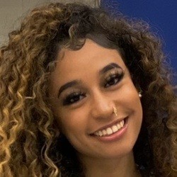 Lyric Swann - Age, Bio, Family | Famous Birthdays