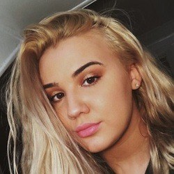 Hannah Talliere - Age, Bio, Family | Famous Birthdays