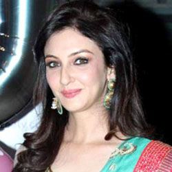 Saumya Tandon - Age, Bio, Family | Famous Birthdays