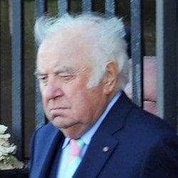 Jimmy Tarbuck - Age, Bio, Family | Famous Birthdays