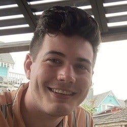 Jschlatt - Age, Bio, Family | Famous Birthdays