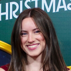 Sarah The Book Fairy - Age, Bio, Family | Famous Birthdays
