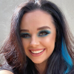 Brooke Thomo - Age, Bio, Family | Famous Birthdays
