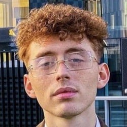 Tomo (YouTube Star) - Age, Bio, Family | Famous Birthdays