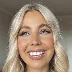 Lexy Thornberry - Age, Bio, Family | Famous Birthdays