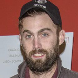 Chris Tomson - Age, Bio, Family | Famous Birthdays