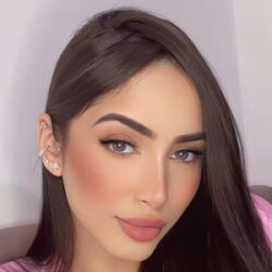 Yasmin Tozzi - Age, Bio, Family | Famous Birthdays