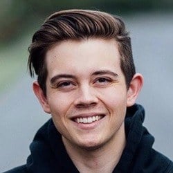 Chris Vale - Age, Bio, Family | Famous Birthdays