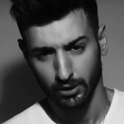 Alex Vang - Age, Bio, Family | Famous Birthdays