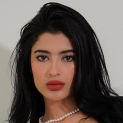 Andrea Victoria Lopez - Age, Bio, Family | Famous Birthdays