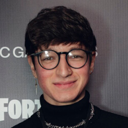 Famous Barrys | Famous Birthdays