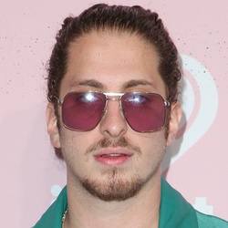October 20 Celebrity Birthdays | Famous Birthdays