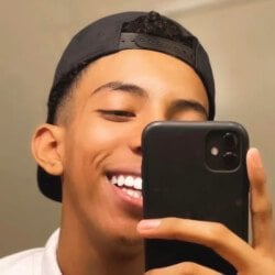 Eric Wells - Age, Bio, Family | Famous Birthdays