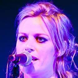 Gin Wigmore - Age, Bio, Family | Famous Birthdays